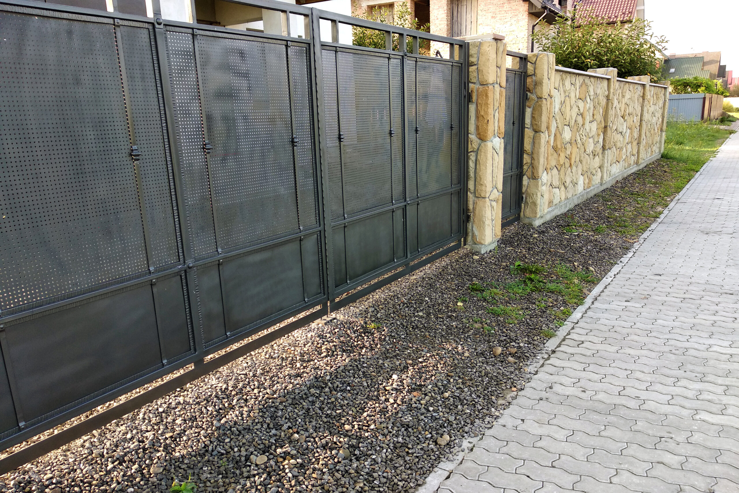 Quelle hauteur pour un mur de clôture entre voisins